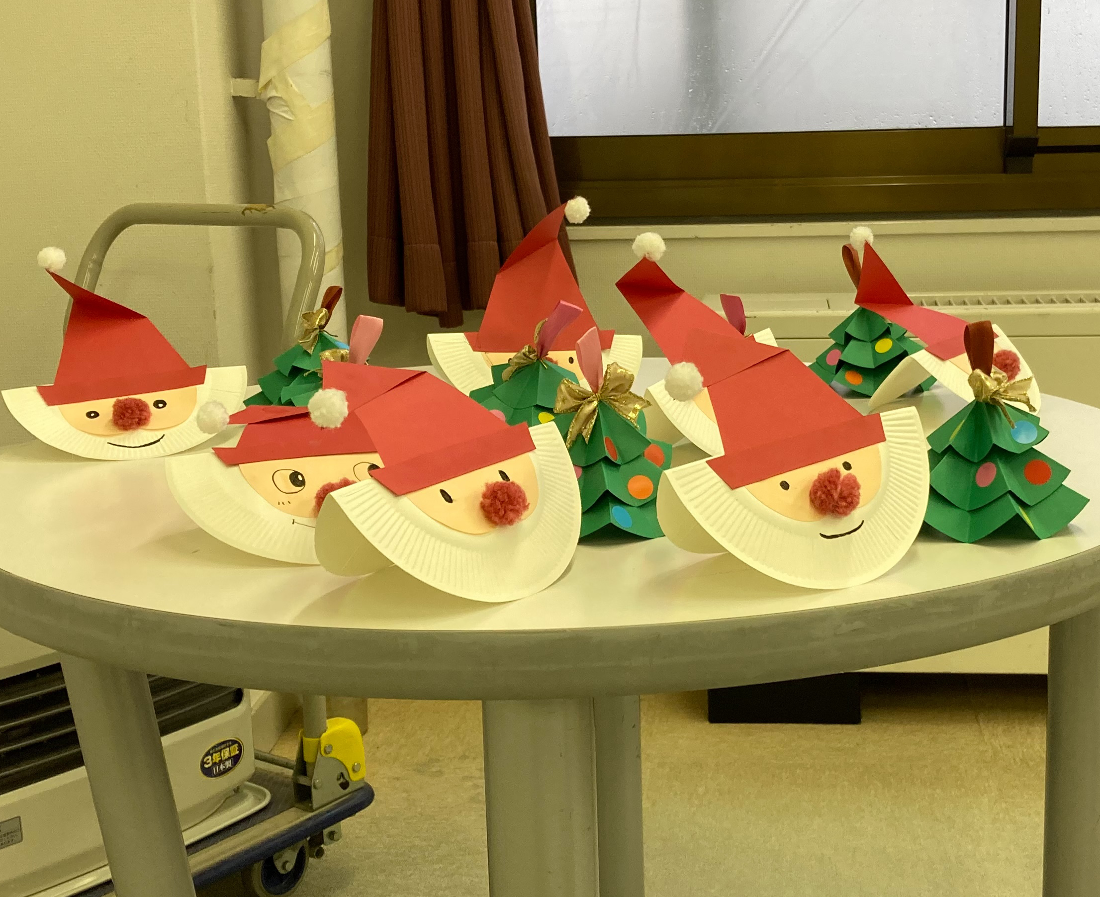 R.5 12月の子育てサロンの様子 - NPO法人-子育て支援さくらっこNPO法人-子育て支援さくらっこ